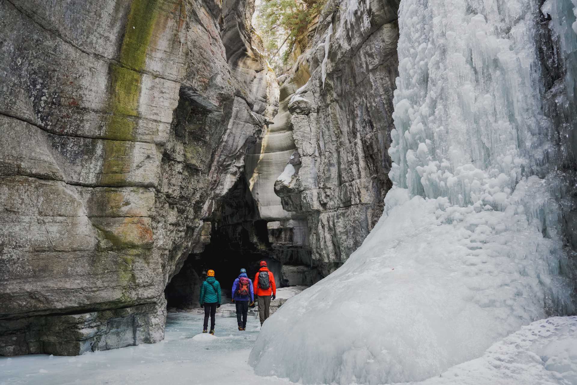 Edmonton & Jasper, Alberta, Canada: Two Cities | Escapism
