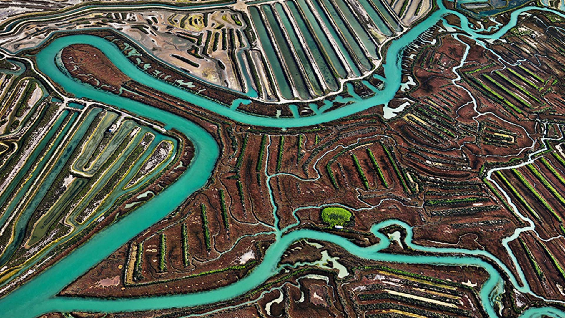 Stunning aerial shots of Earth | Escapism