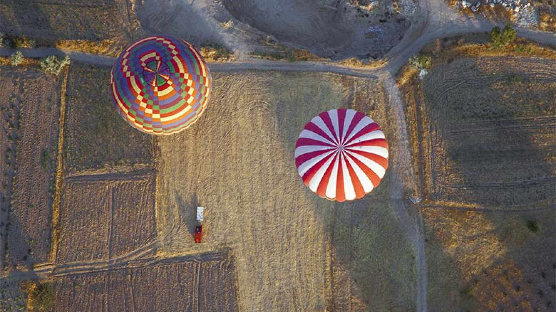 10 incredible pictures from hot air balloons | Escapism Magazine