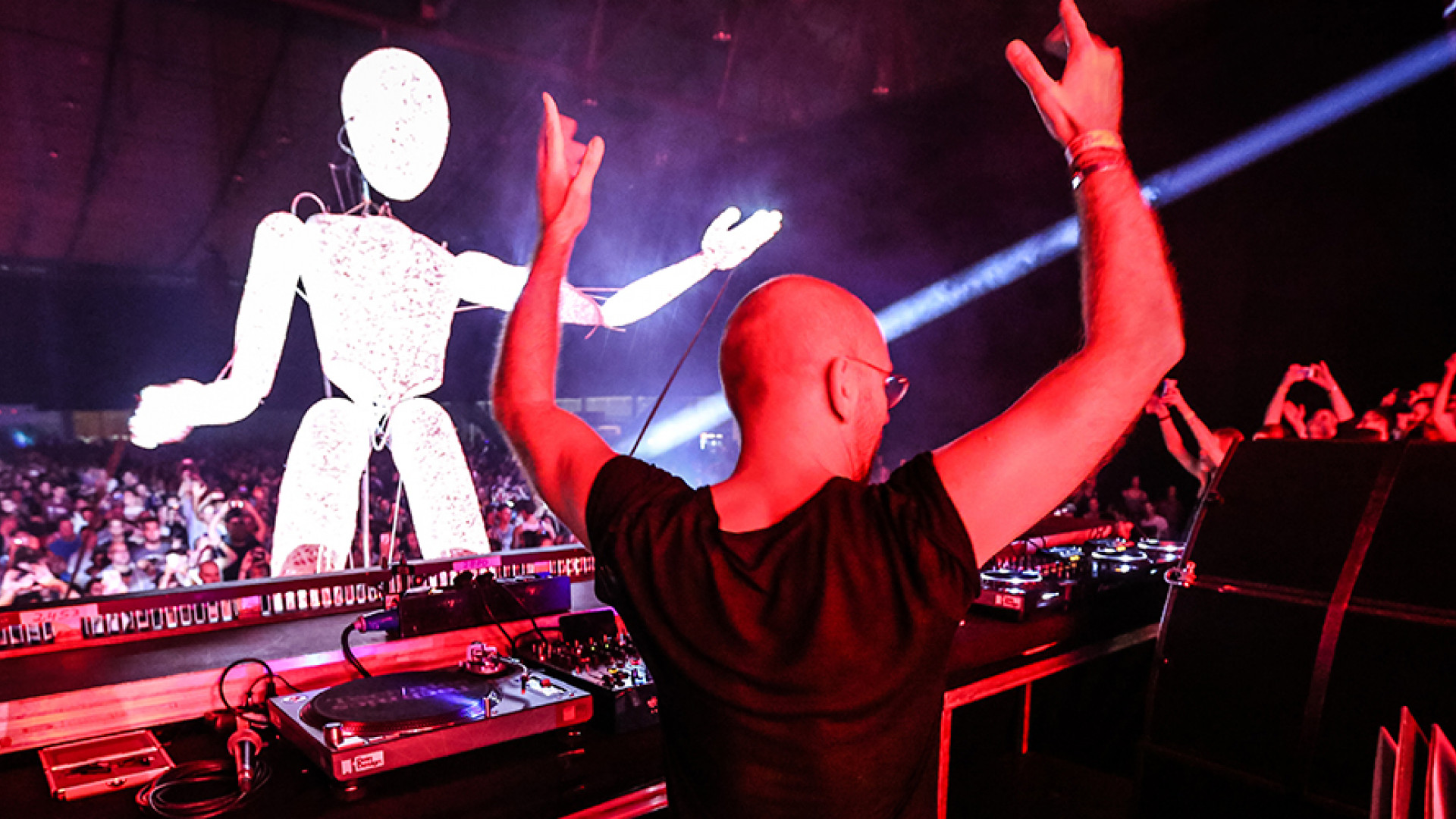 SEMF | Festivals | Escapism