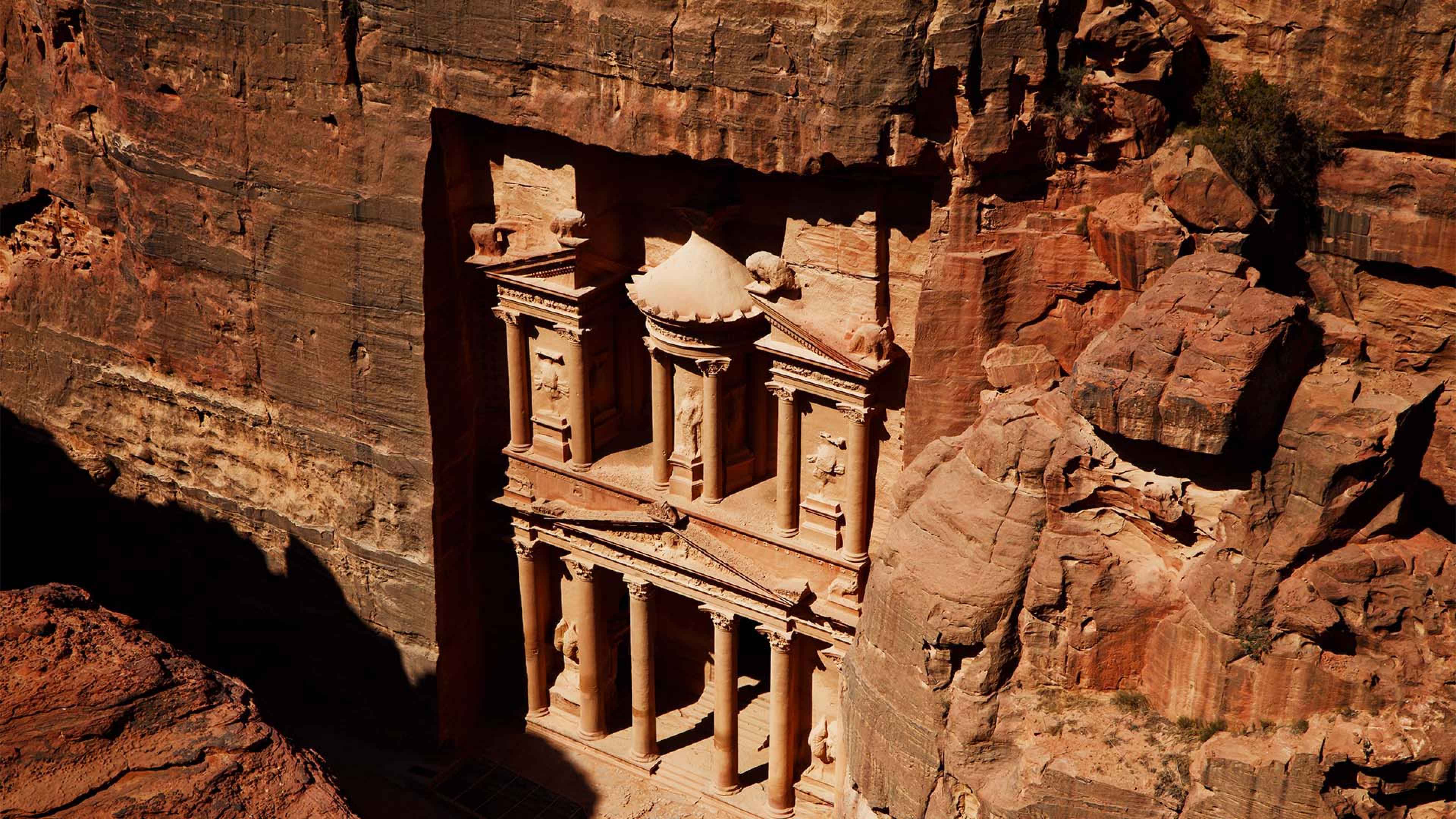 Hiking the ancient historical sites of Jordan | Escapism