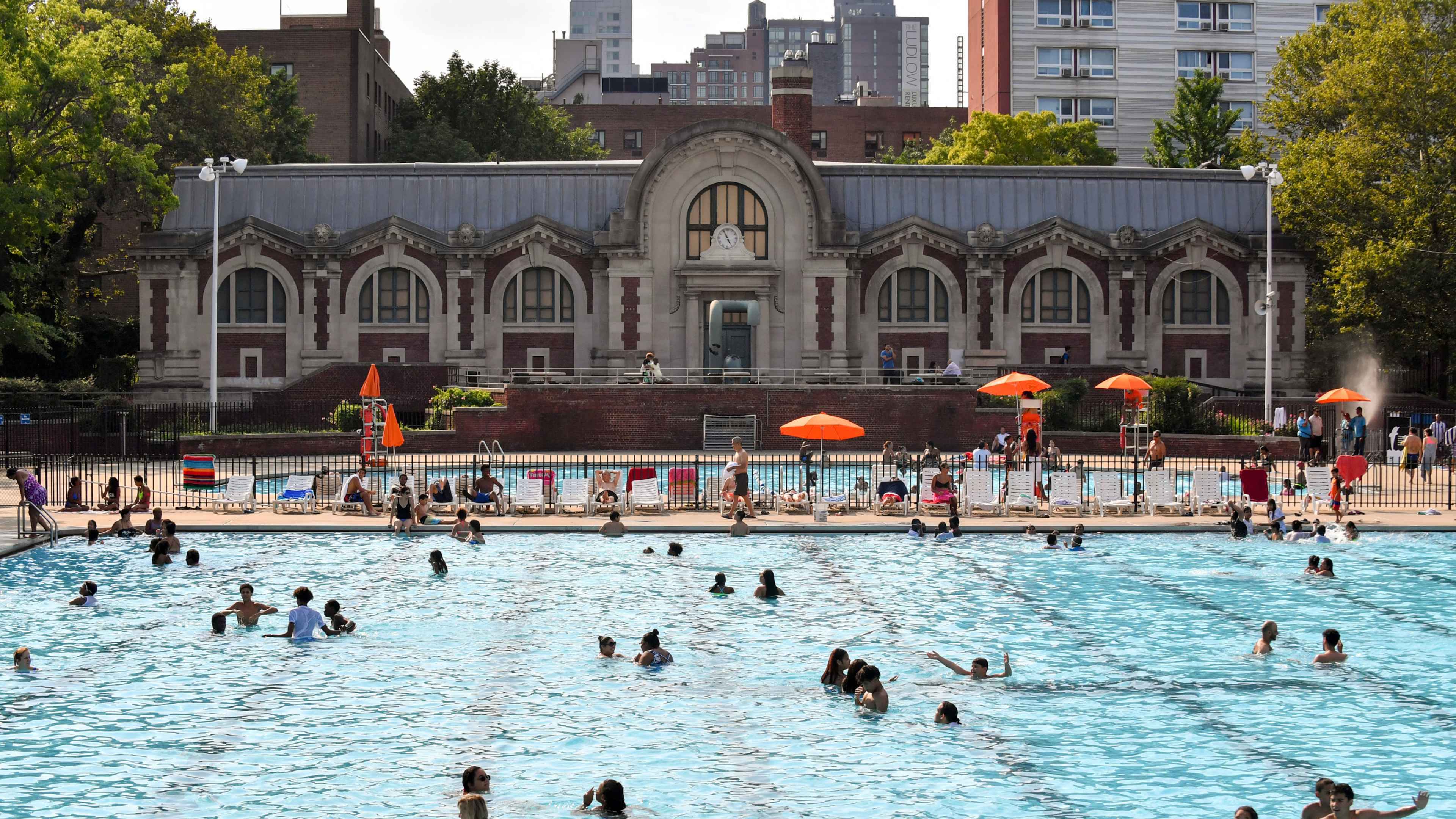 New York's outdoor swimming pools | Escapism