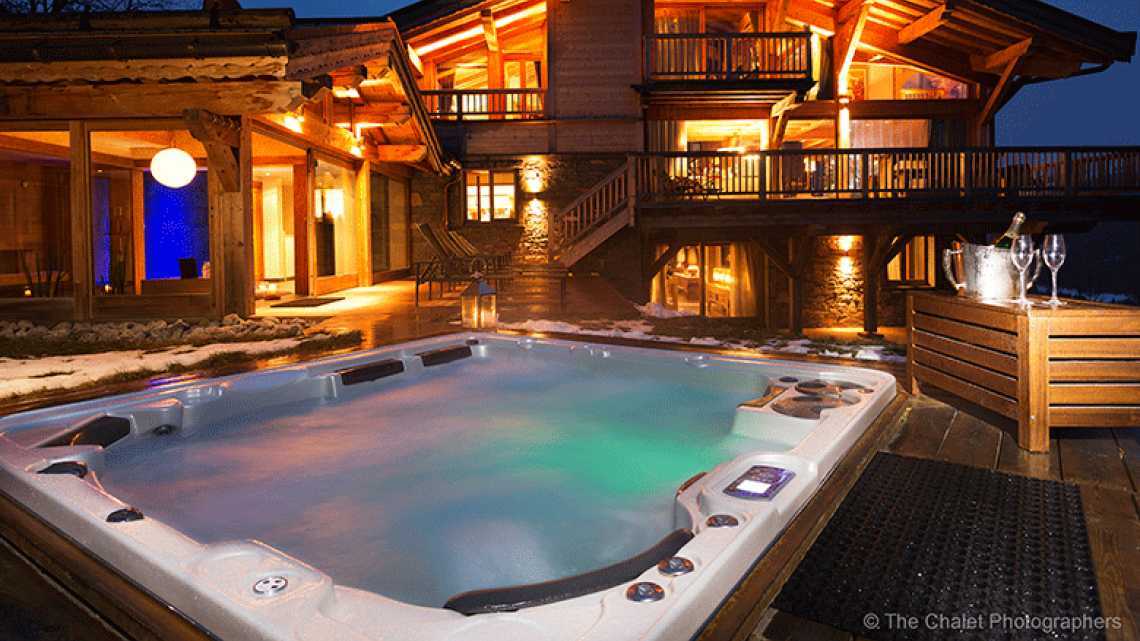 Five Awesome Party Ski Chalets | Escapism