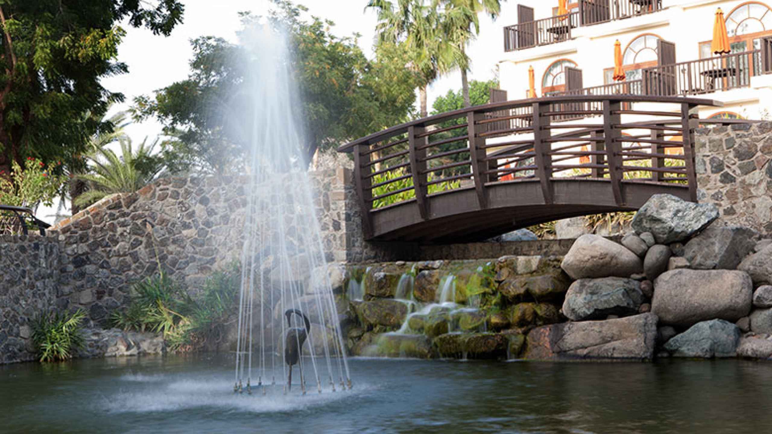 Hotel Of The Week: Palm Tree Court, Dubai | Escapism